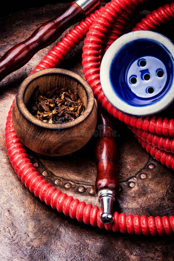 Cachimba Que Fuma Con El Tabaco Imagen de archivo - Imagen de tabaco ...