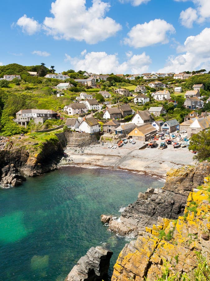 Cadgwith Cove stock image. Image of cadgewith, britain - 28052609