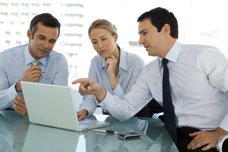 Cadres D'entreprise Au Travail Photo stock - Image of businesswoman ...