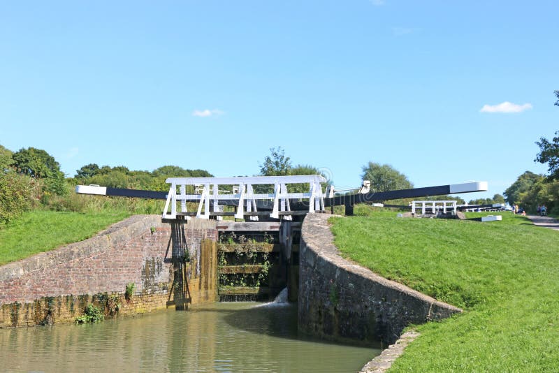 Caen Hill Canal Locks , Devizes, England Stock Photo - Image of canal ...
