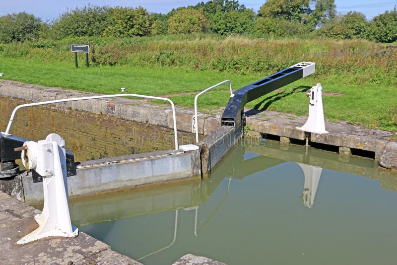 Caen Hill Canal Locks, Devizes, England Stock Image - Image of gate ...