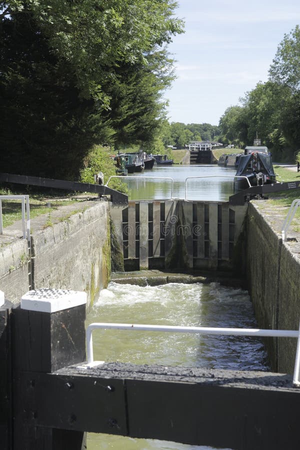 Devizes, Cornwall, England. Stock Image - Image of tourism, locks: 99358627