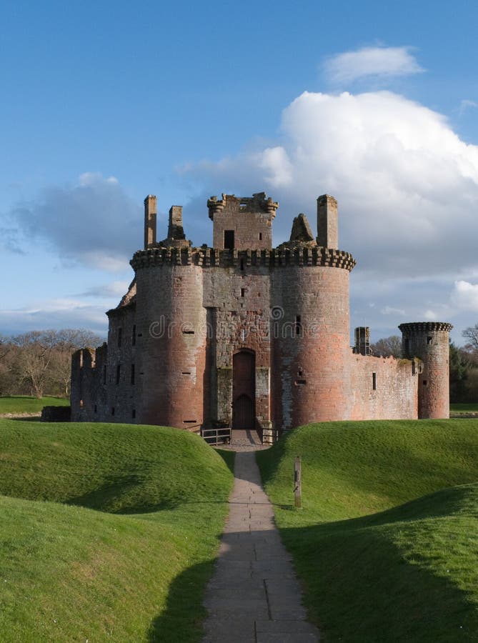 Caerlaverock Castle, Scotland Stock Photo - Image of scottish, military ...