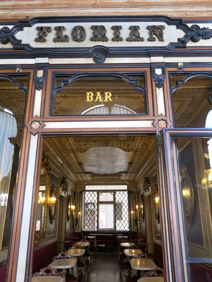 Café Florian, Venise photo stock éditorial. Image du place - 33517393