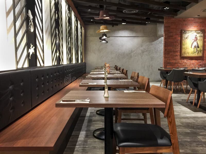 Cafe restaurant editorial image. Image of bistro, wood - 72867880