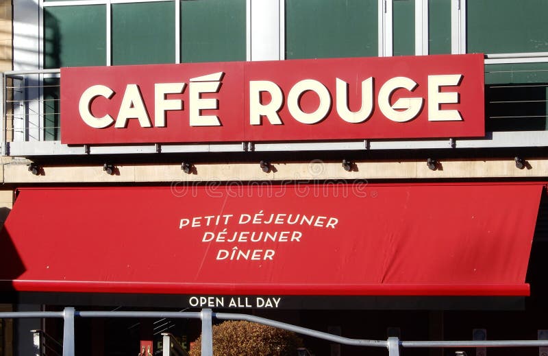 Cafe Rouge Frontage editorial photography. Image of sign - 119088982