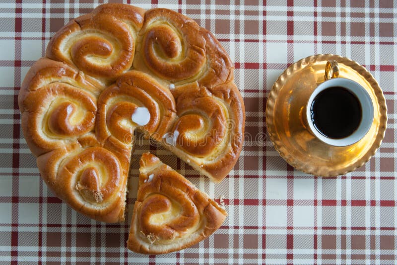 Caffè e brioche fotografia stock. Immagine di pasticceria - 33553986