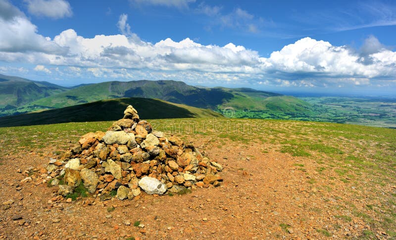 Cairn on Great Dodd stock image. Image of bassenthwaite - 113751609