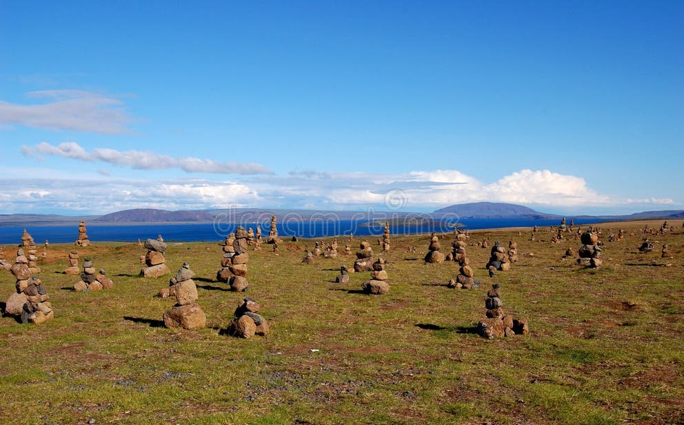 Cairns field in Iceland stock image. Image of scenery - 22062763