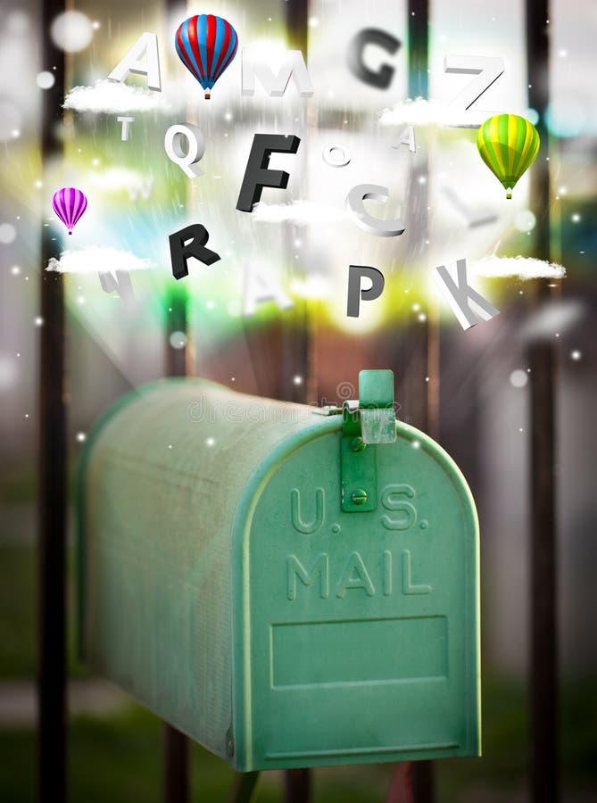 Caixa Do Cargo Com Letras Coloridas Foto de Stock - Imagem de email ...