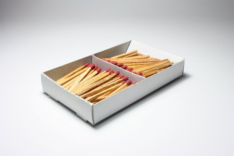 Caja de cerillos foto de archivo. Imagen de blanco, objeto - 7296928