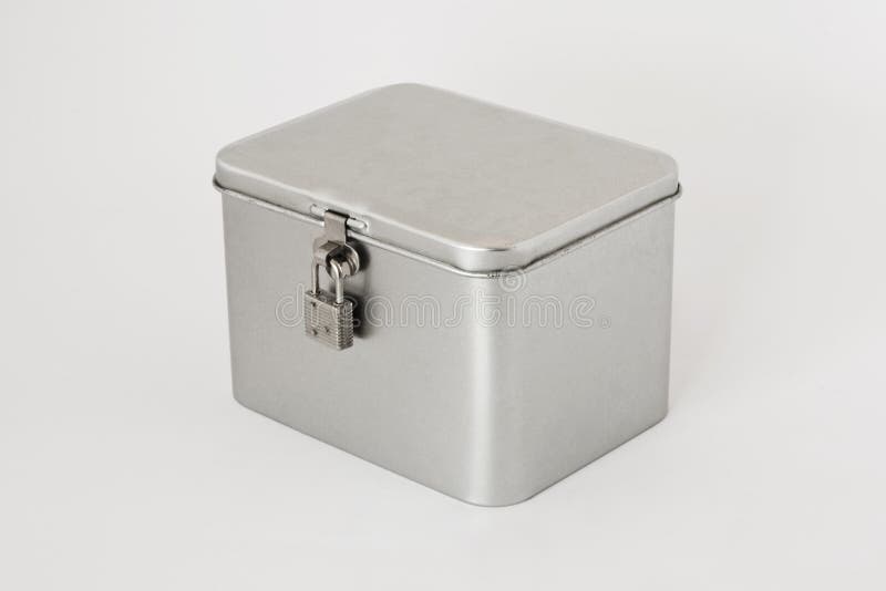 Caja del metal foto de archivo. Imagen de objeto, retro - 37782526