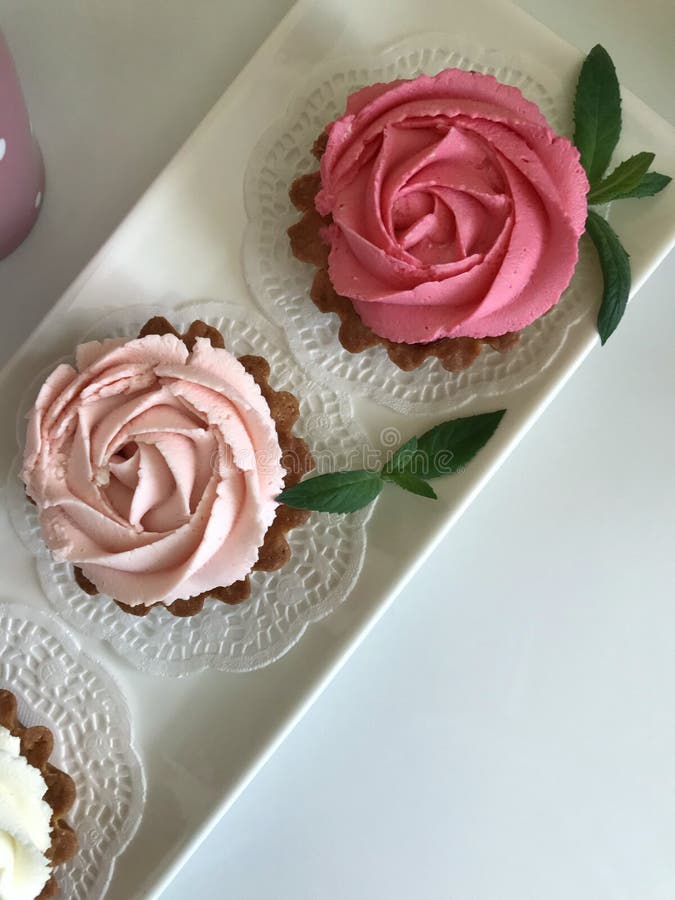Cake Basket. Decorated with Cream Cheese Roses. Stock Photo - Image of ...