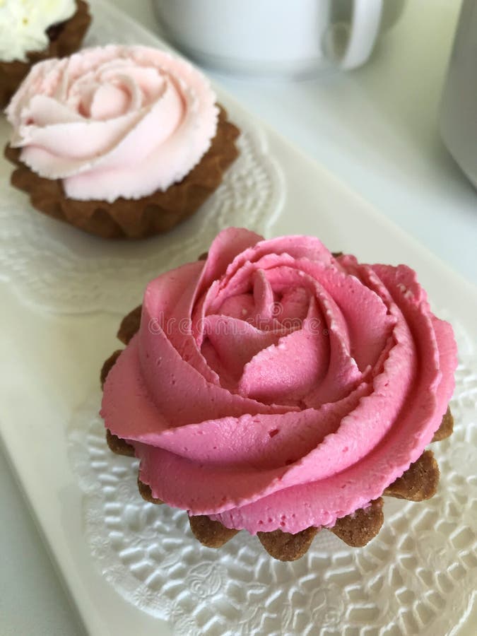 Cake Basket. Decorated with Cream Cheese Roses Stock Photo - Image of ...