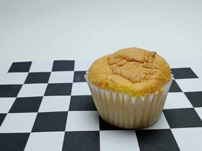 Cake on chess board stock image. Image of baking, dessert - 217289531