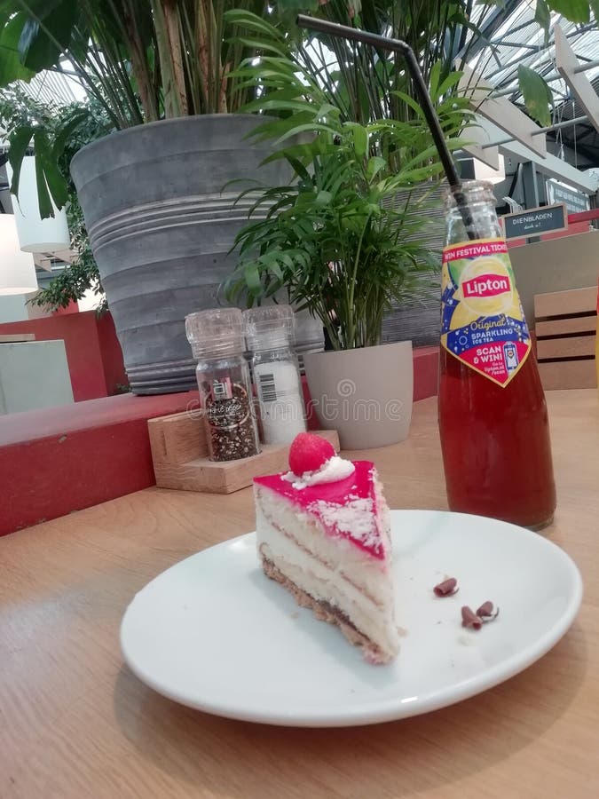 Cake, lipton and a view editorial photography. Image of view - 154705592