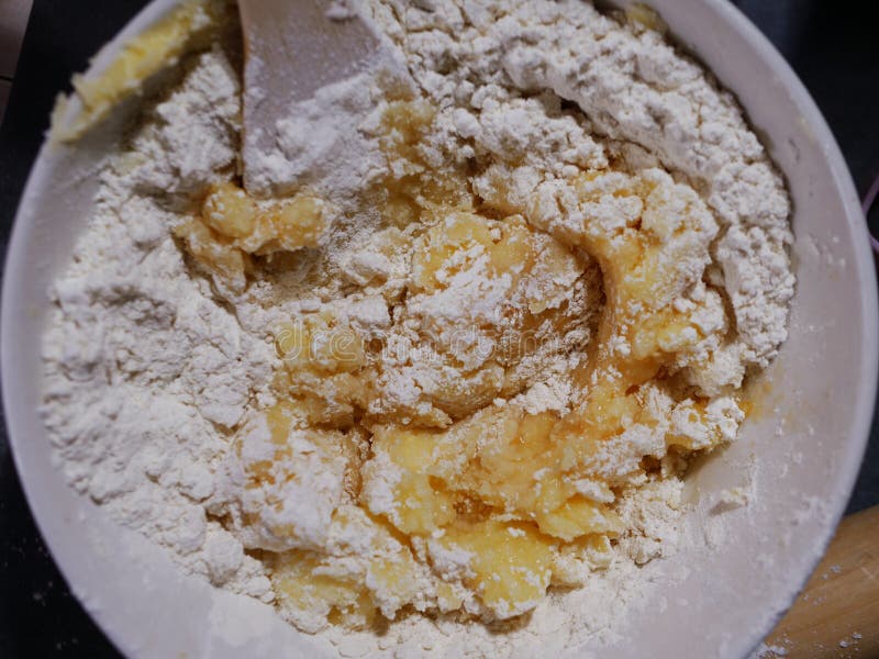 Cake Mixture in a Bowl Ready for Mixing Stock Image - Image of bakery ...