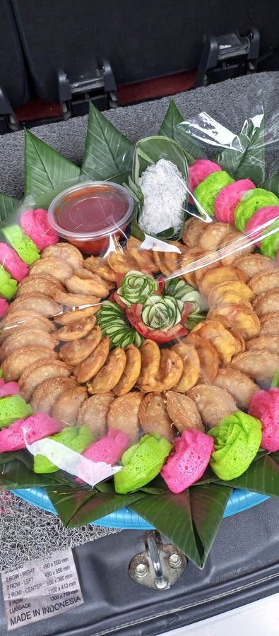 Cake tumpeng stock photo. Image of tumpeng, tradisional - 262879198