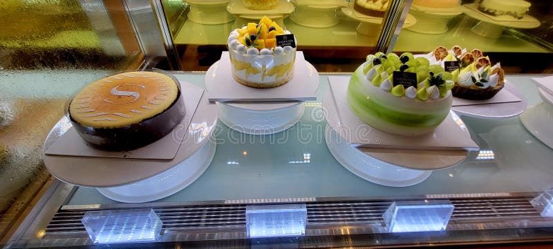 Cakes in Bakery in Seoul Korea Editorial Image - Image of baking, table ...