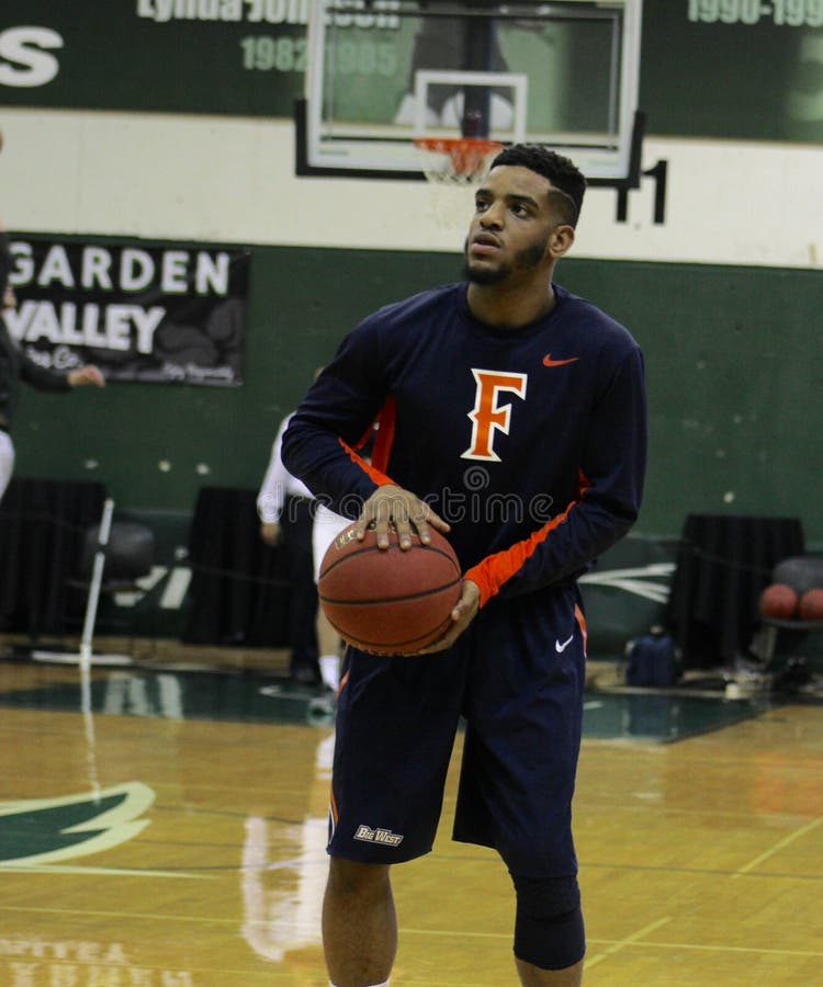 Cal State editorial photography. Image of state, basketball - 64360737