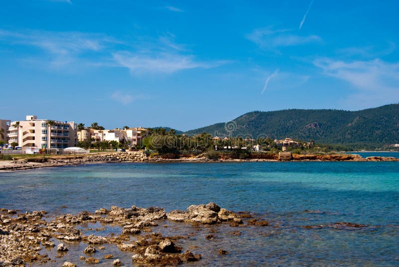Cala Bona Hotels En Middellandse Zee, Majorca Stock Foto - Image of ...