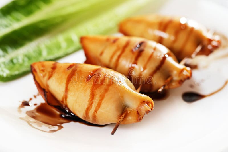 Calamar relleno imagen de archivo. Imagen de revuelto - 37464925