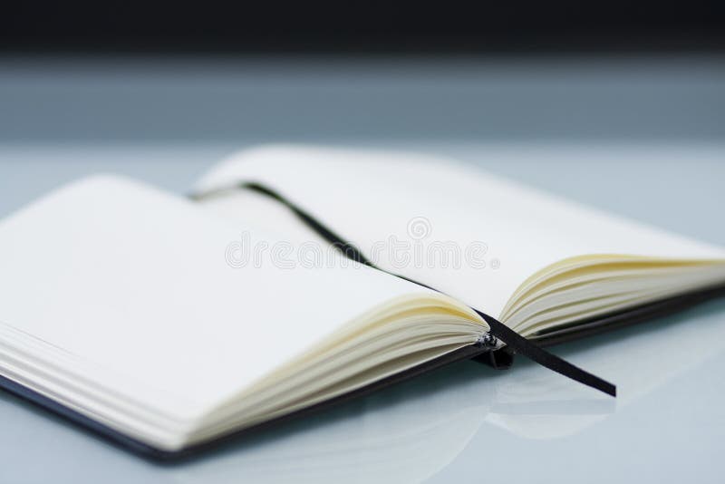 Calepin photo stock. Image du papier, taupe, poche, papeterie - 11592852