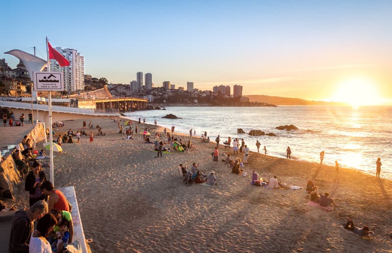 Caleta Abarca Beach at Sunset - Vina Del Mar, Chile Editorial Stock ...