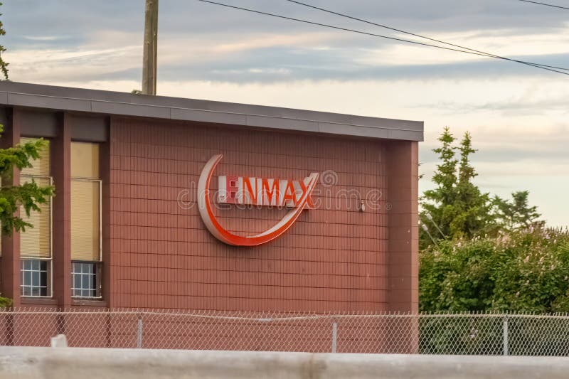 Enmax Calgary Energy Center with a Steam Turbine Plant in the ...