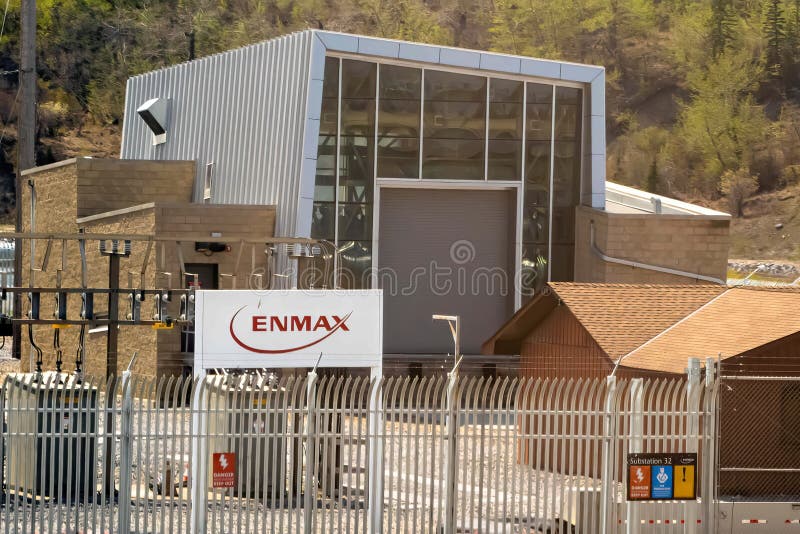 Enmax Calgary Energy Center with a Steam Turbine Plant in the ...