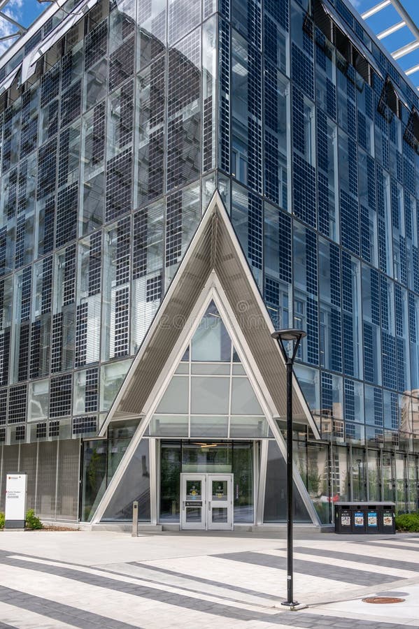 Hunter Student Commons on UofC Campus Editorial Photography - Image of ...