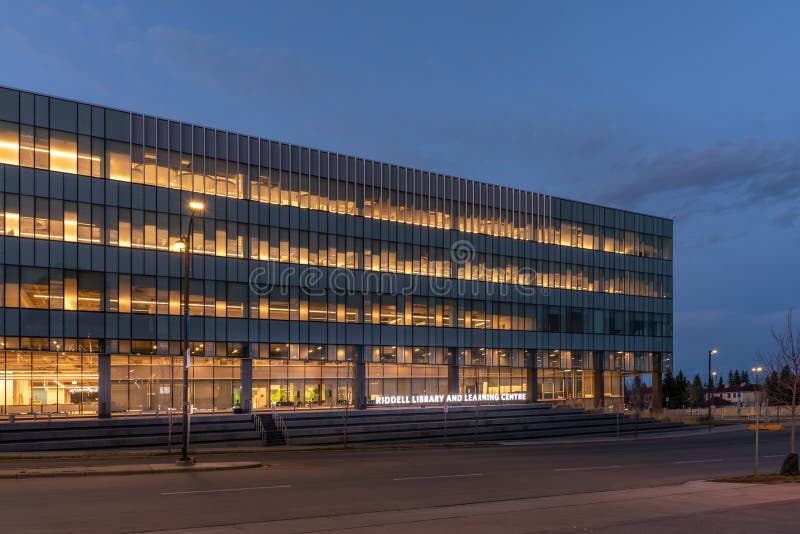 The Riddell Library and Learning Centre, Mount Royal University ...