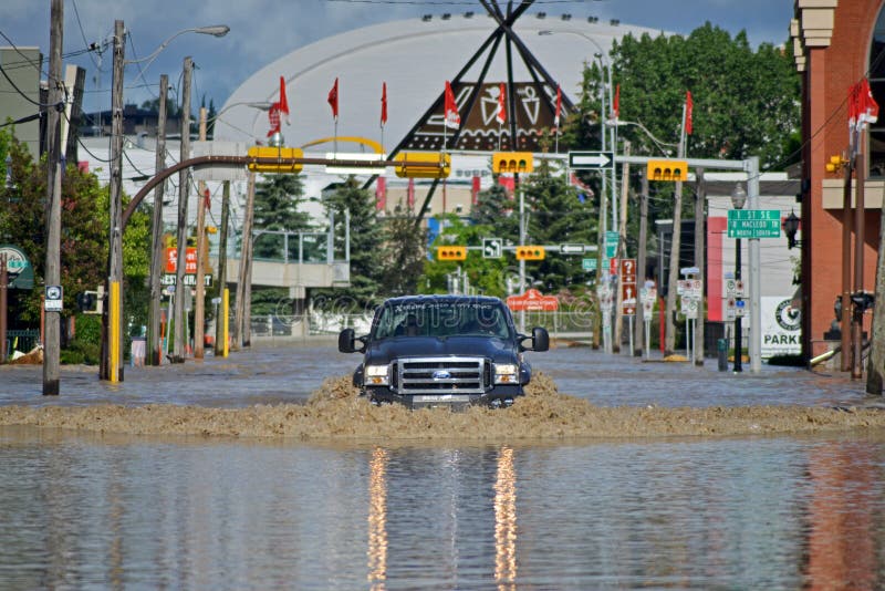 Calgary Flood 2013 editorial stock image. Image of prairies - 31771549