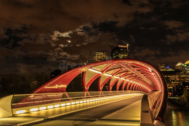 Calgary at night editorial photo. Image of bridge, clouds - 48943016