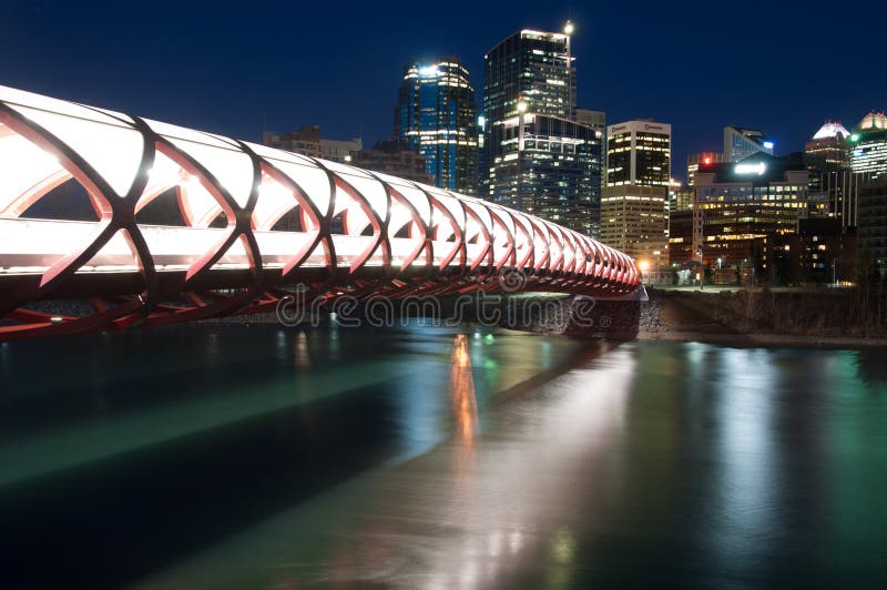 Calgary S Peace Bridge and Skyline at Night Editorial Photography ...