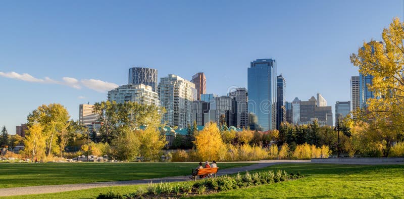 Calgary skyline editorial photography. Image of pedestrian - 60027152