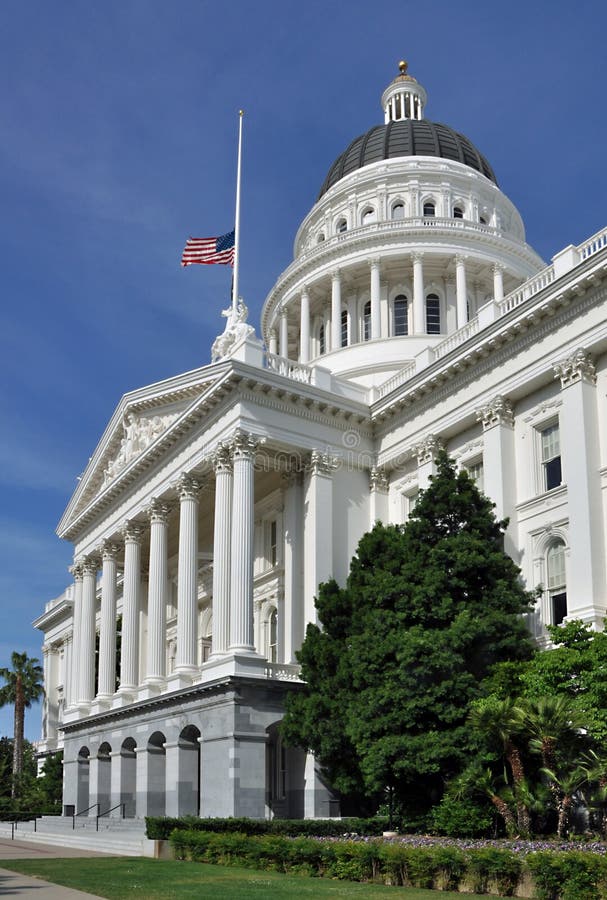California State Capitol Building, Sacramento CA Stock Photo - Image of ...