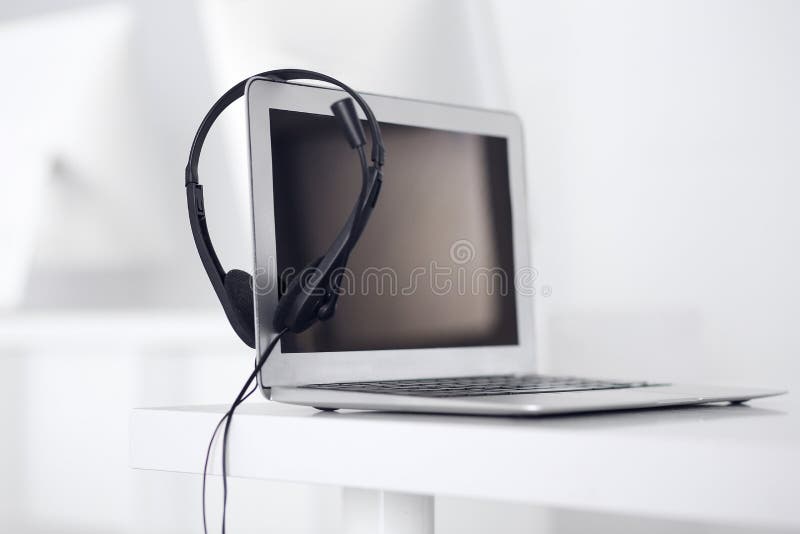 Call Center and Communication Support, Customer Service Help Desk. VOIP ...