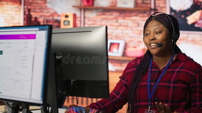 556 Call Center Agent Looking Screen Stock Photos - Free & Royalty-Free ...