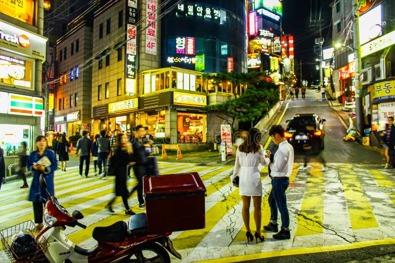Calles De Gangnam, Seul, Corea Del Sur Imagen de archivo editorial ...