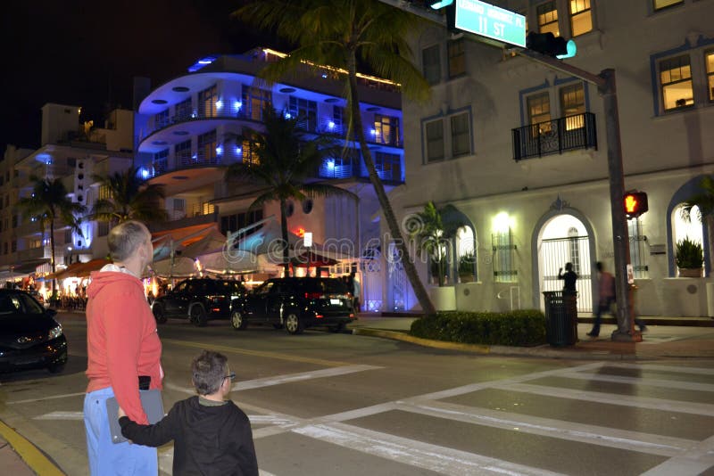 Calles de Miami Beach fotografía editorial. Imagen de florida - 36029422