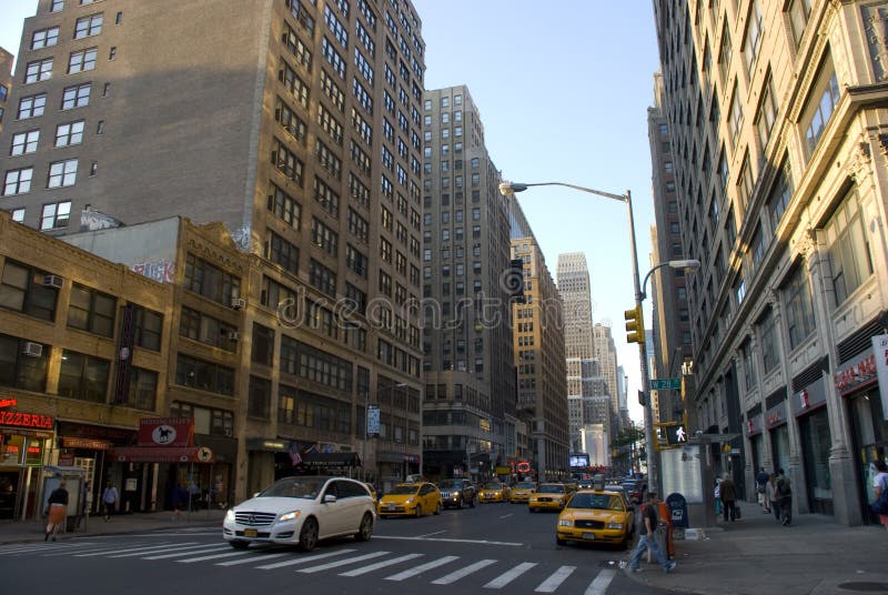 Calles De New York City, Manhattan Imagen de archivo editorial - Imagen ...