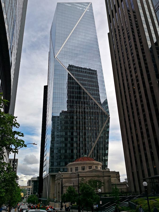 Calles De Seattle Y Edificios Modernos Foto editorial - Imagen de nubes ...