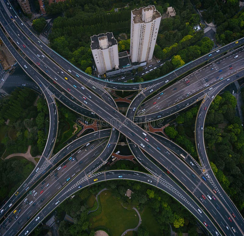 Calles E Intersecciones De Shangai Imagen de archivo - Imagen de agua ...
