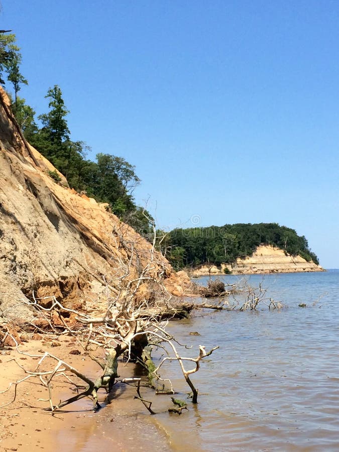 Calvert Cliffs stock image. Image of water, cliffs, hike - 59190659