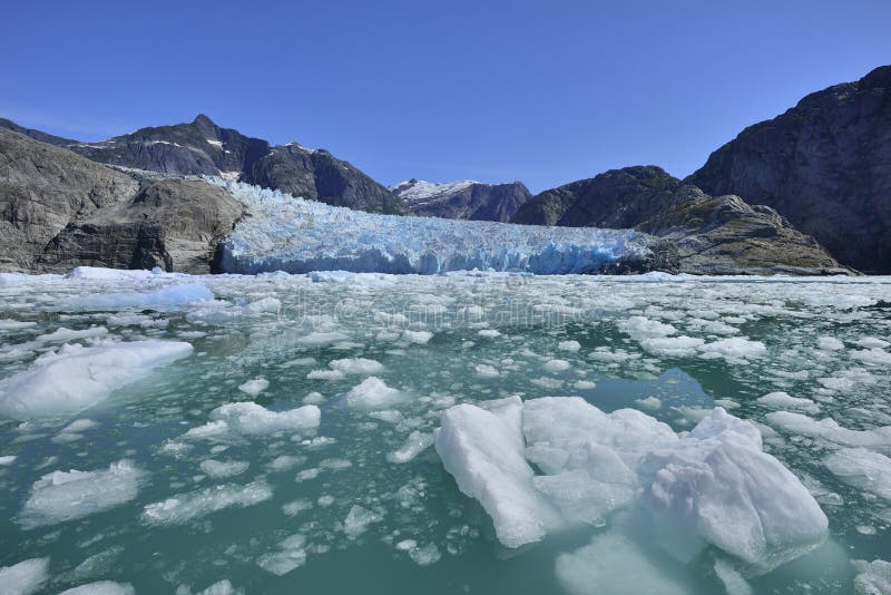Calving glacier Alaska stock image. Image of lots, majestic - 43252253
