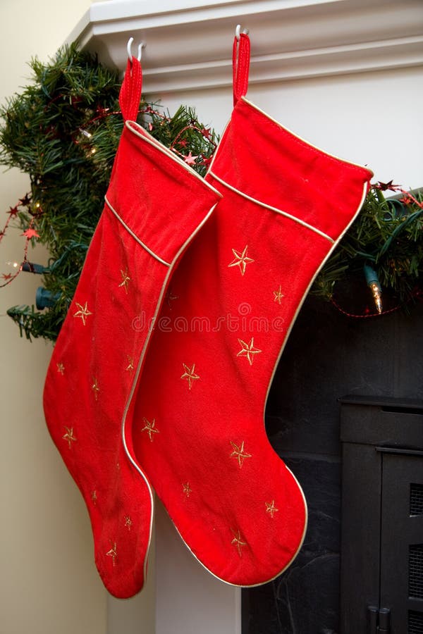 Calze di Natale immagine stock. Immagine di rosso, calza - 9013759