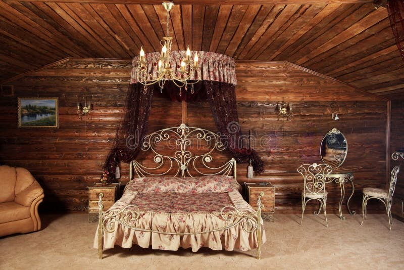 Cama lujosa foto de archivo. Imagen de lino, horizontal - 15547588