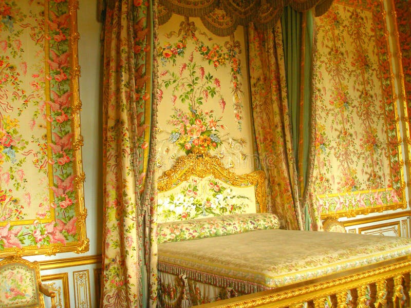 Cama real fotografía editorial. Imagen de dormitorio - 45993252