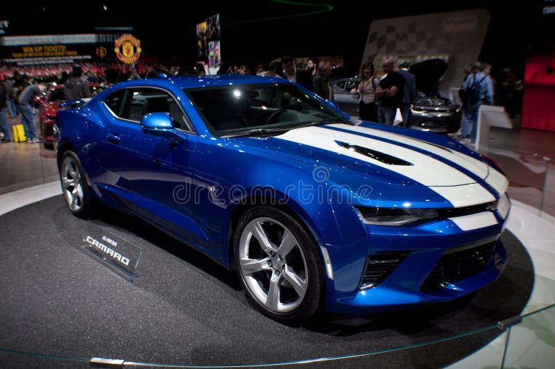 490 Camaro Azul Fotos de stock - Fotos libres de regalías de Dreamstime
